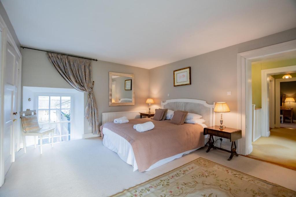 Loughcrew House, Oldcastle (updated prices 2025)