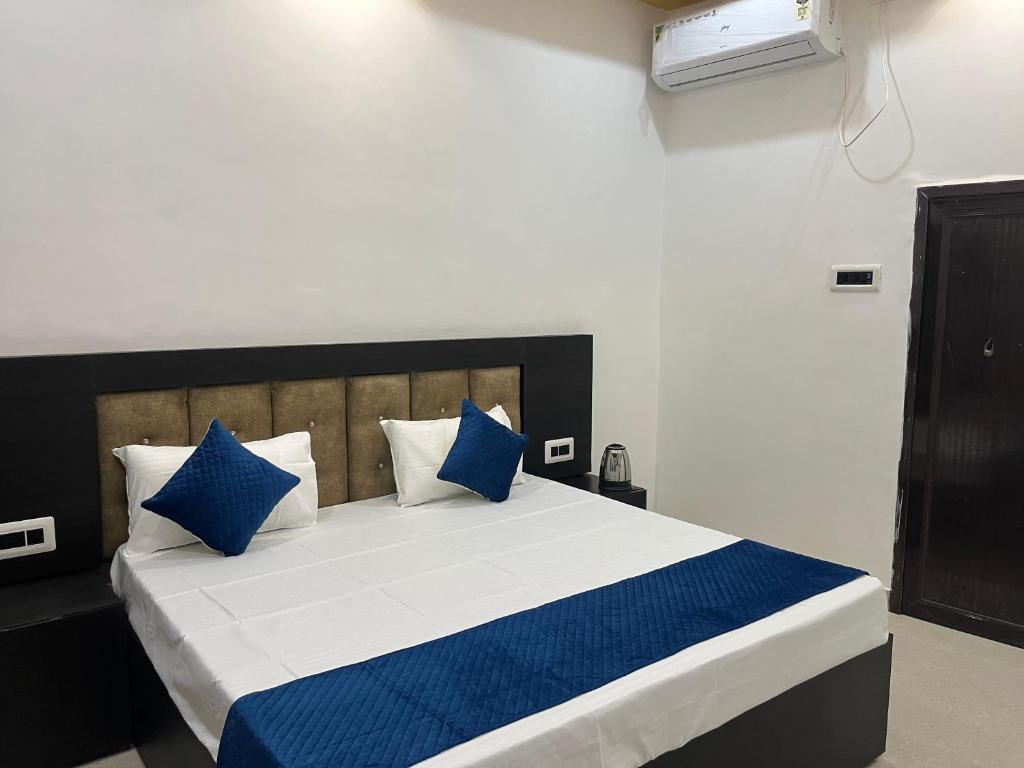 The Mehrotra Resort ,Near Ram Temple, Ayodhya (updated prices 2025)