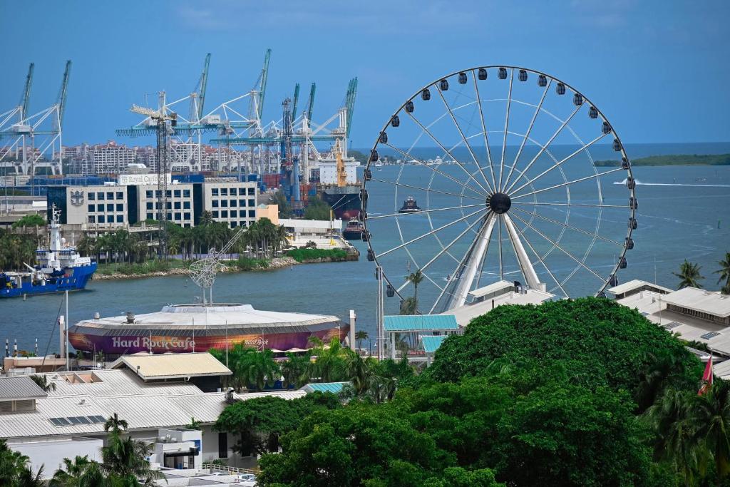 Magic Miami Penthouse & Ocean View Resort, Miami (updated prices 2024)