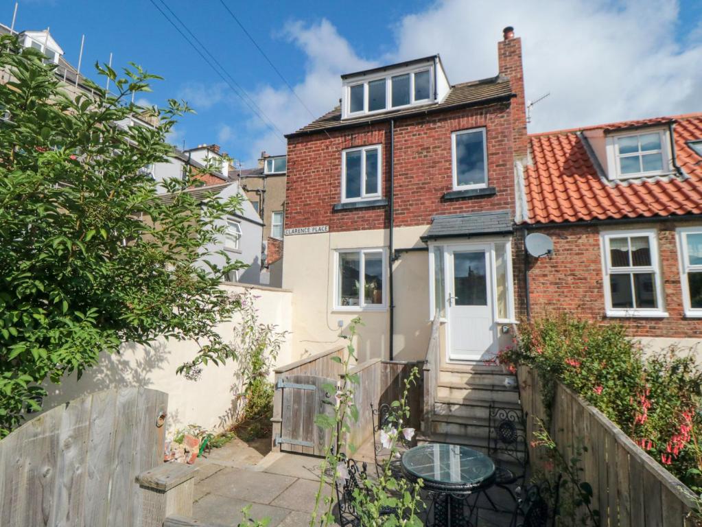 6 Clarence Place, Whitby (updated prices 2026)