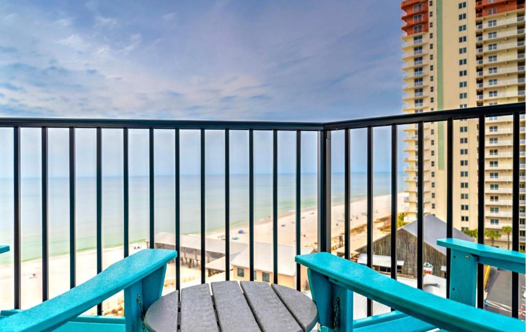 Sunbird Resort! Stunning Fully Remodeled Beachfront Condo for a Perfect ...