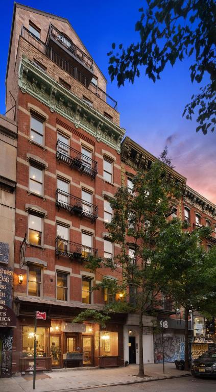 The Historic Blue Moon Hotel - NYC, New York (updated prices 2026)
