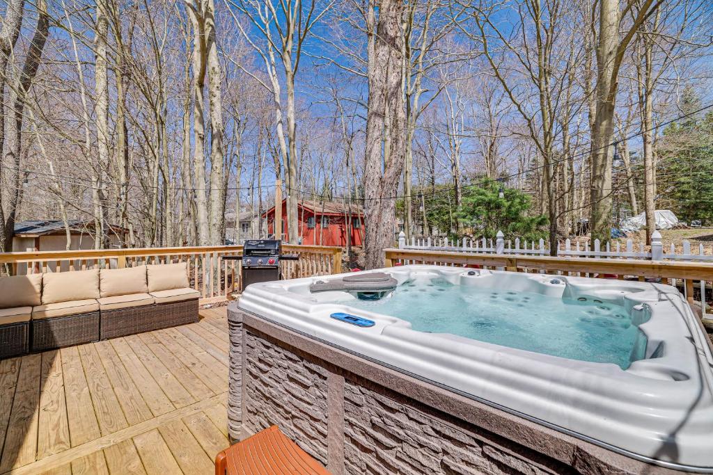 Cozy Tobyhanna Home with Lake Carobeth Access, Tobyhanna (updated ...