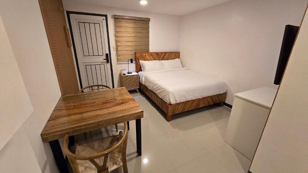 Flat 35, Unit 1B, Manila (updated prices 2026)