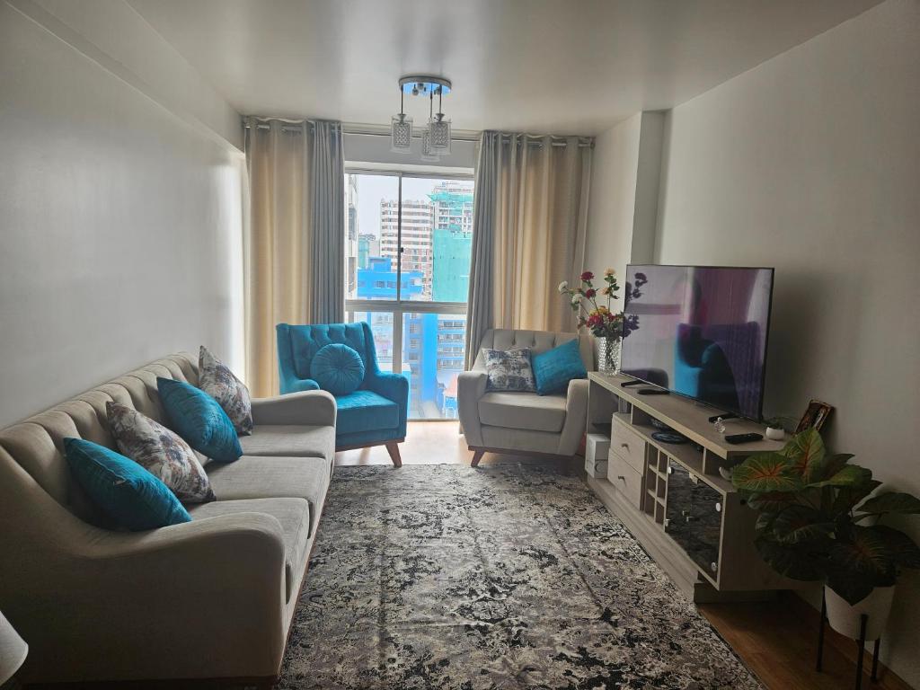 Flat Arenales, Lima (updated prices 2025)