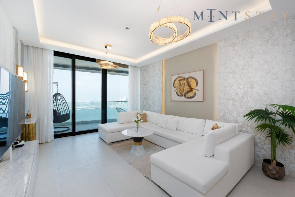 Address JBR Sea Views, Jumeirah Beach Residence, Dubai Marina - Mint ...