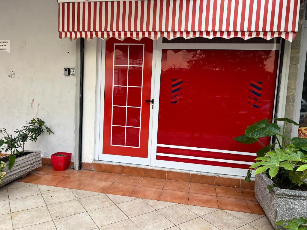 Soft & Peace flat near Tirana Center 20 min by bus, Tirana (updated ...