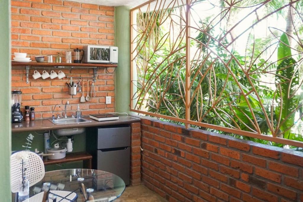 Casa Redonda Casita 1 with SayulitaWifi, location Central, Hammock ...