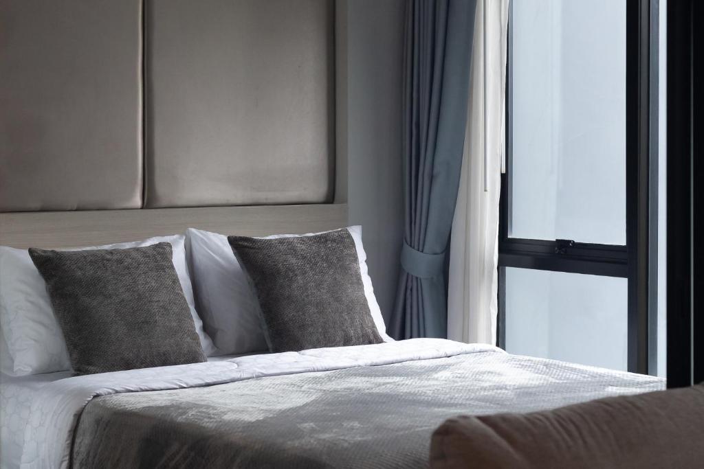 6th Avenue Surin by Win217, Ban Lum Fuang (updated prices 2025)