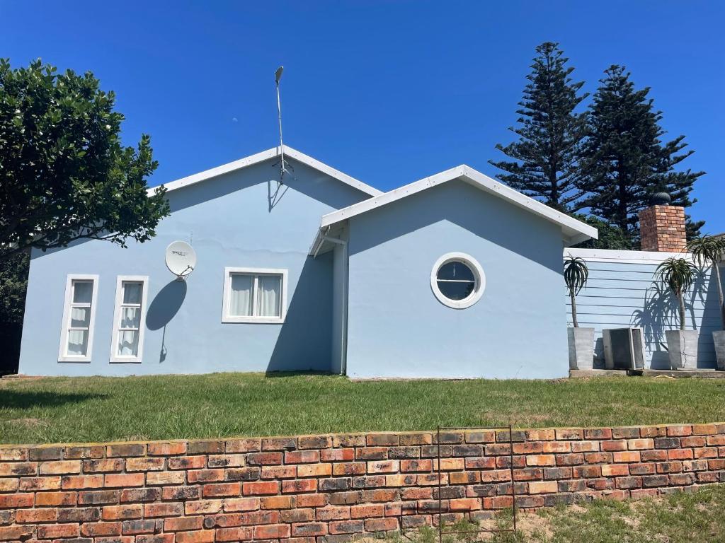 The Blue House, Cannon Rocks (updated prices 2026)