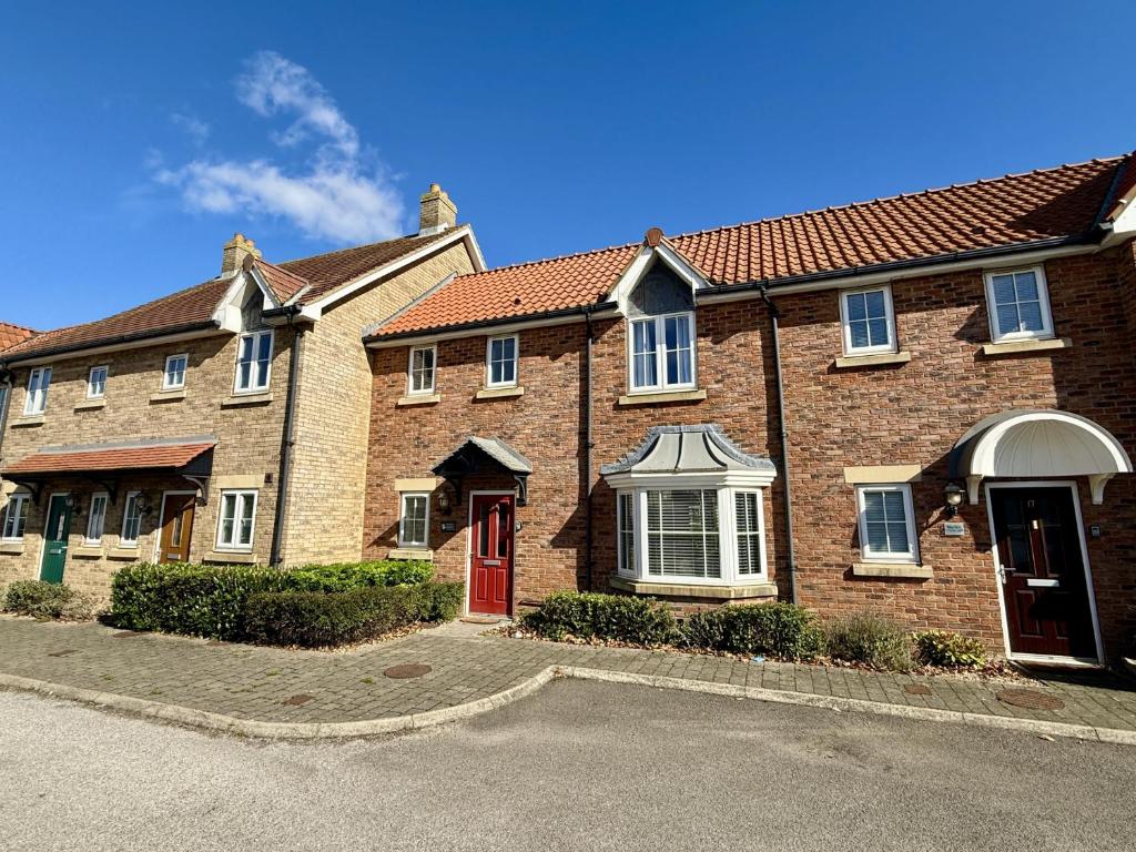 Arthurs Retreat - Part of the The Bay Filey Holiday Village with pool ...