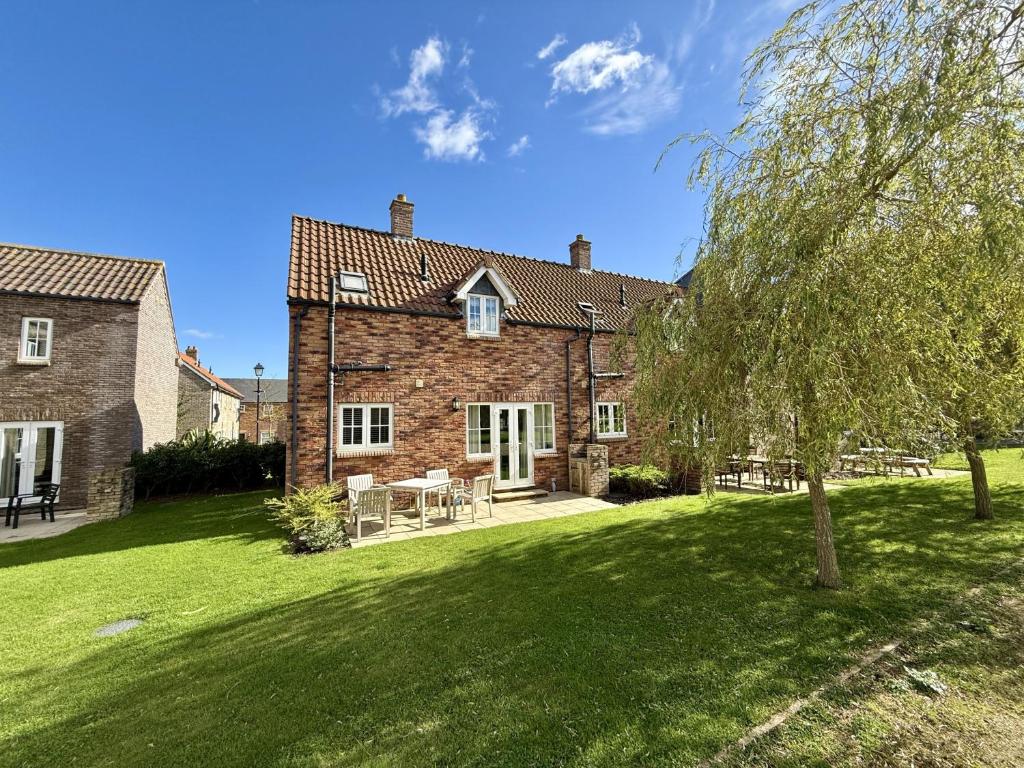 High Tide Cottage, Filey (updated prices 2026)