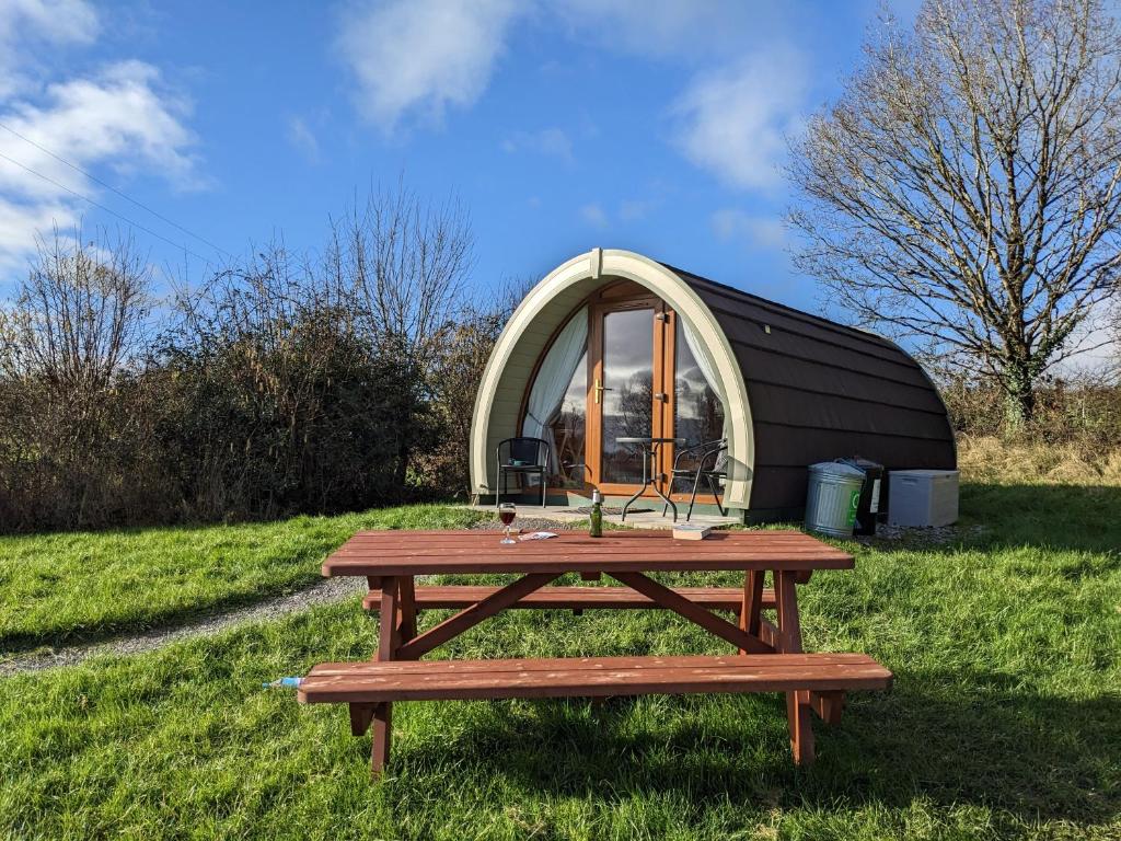 Rose Glamping pod, Derrylin (updated prices 2025)