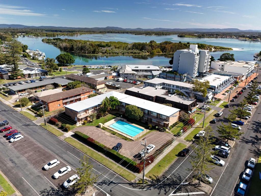 Forster Lodge 16 in Forster - Traveleto