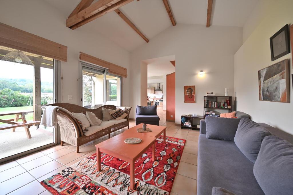 Le Clos Saint-Paul nature - 8 pers, Estadens (updated prices 2026)