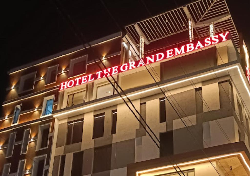 The Grand Embassy Hotel West Bengal, Māldah (preços atualizados para 2024)