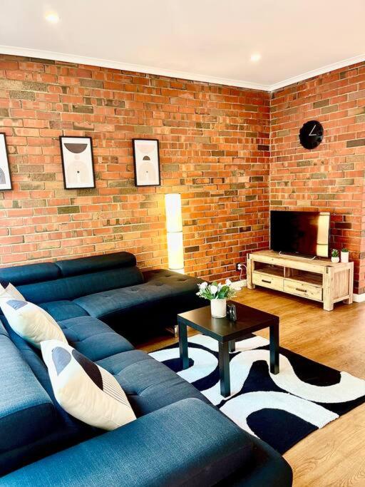 Comfy house at perfect location, North Adelaide (updated prices 2026)