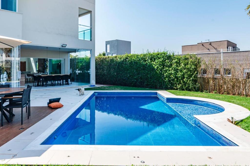 Mansão Granja Viana - SP, Embu das Artes (precios actualizados 2025)