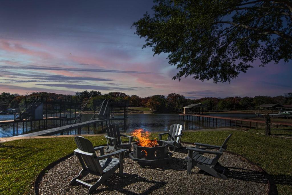 Lakefront Mabank Home with Dock Near Golf Courses, Mabank ...