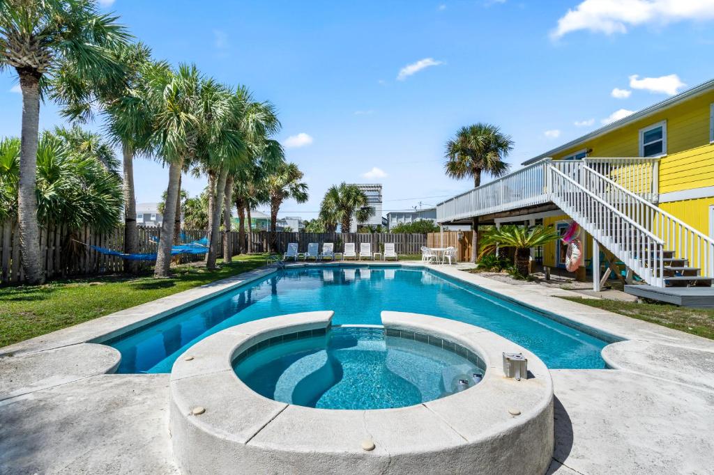 Sunshine Oasis, Gulf Breeze (updated prices 2025)