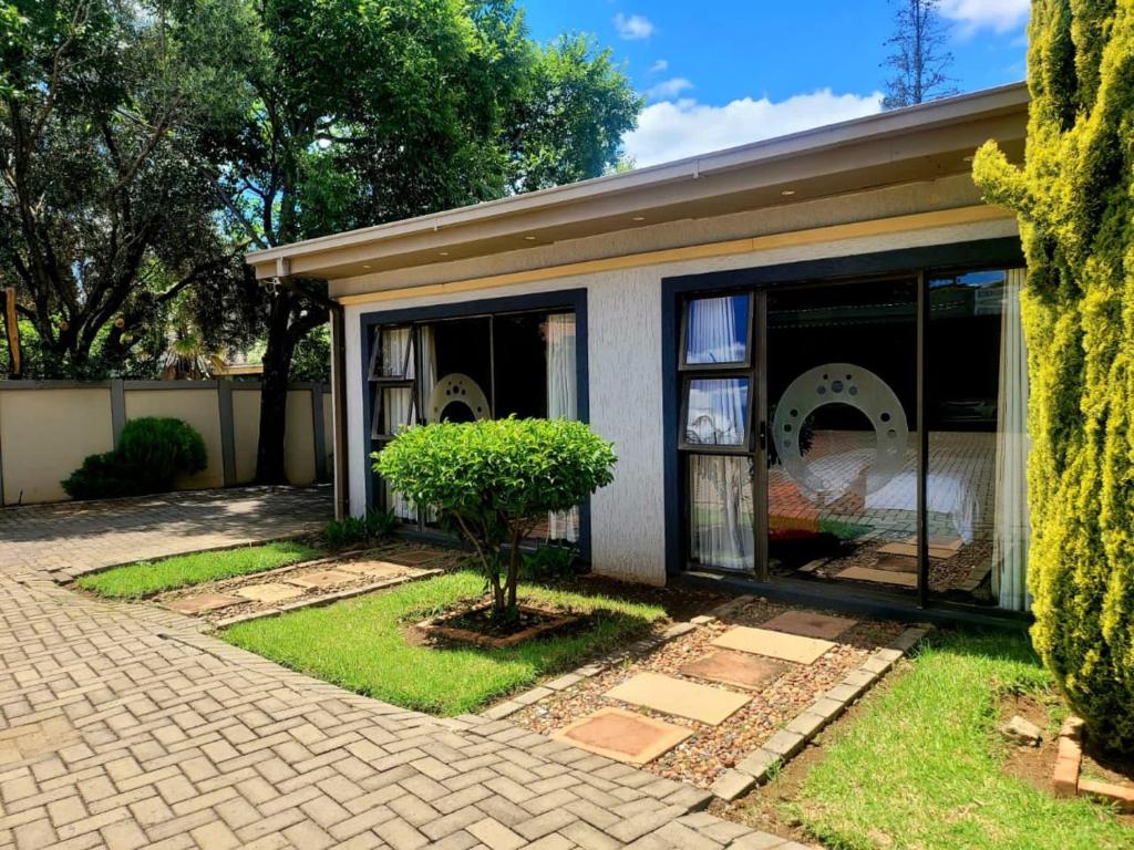 Emzini Guesthouse Universitas, Bloemfontein (updated prices 2026)