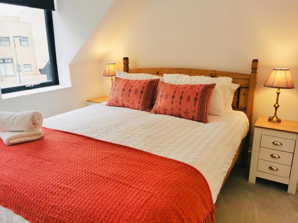 Modern Town Center Apartment, Huntingdon (updated prices 2026)