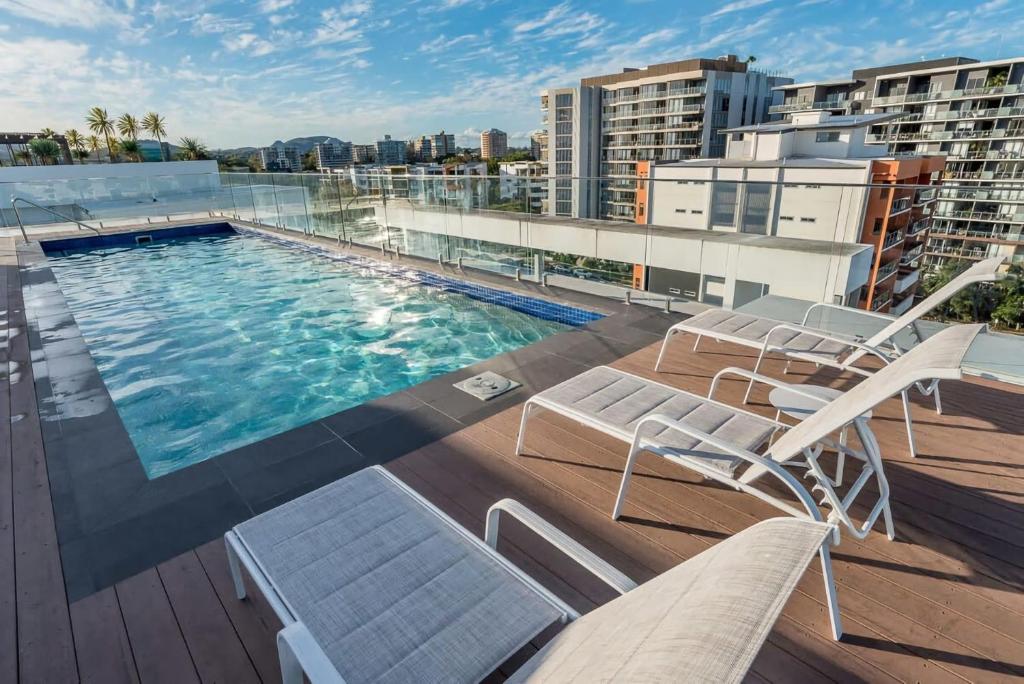 Stylish Apartment with Rooftop Pool, Brisbane (updated prices 2025)