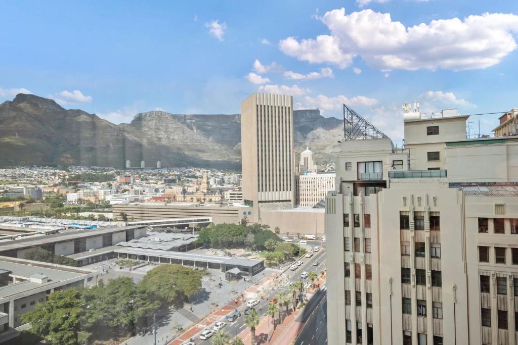 Foreshore Place Studio with Table Mountain Views, Cape Town (updated ...