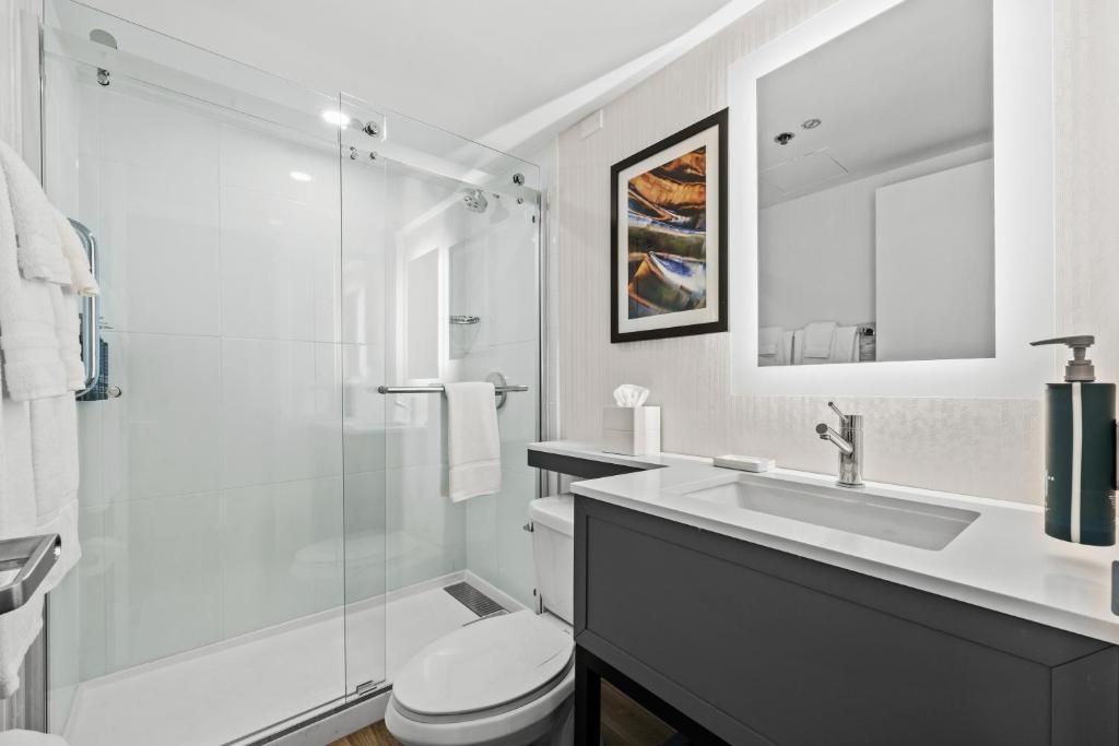 DoubleTree by Hilton New York JFK Airport, Queens (updated prices 2025)