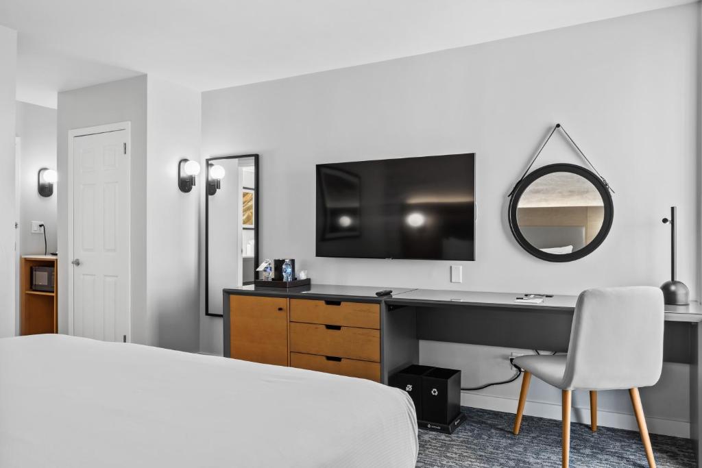 DoubleTree by Hilton New York JFK Airport, Queens (updated prices 2025)
