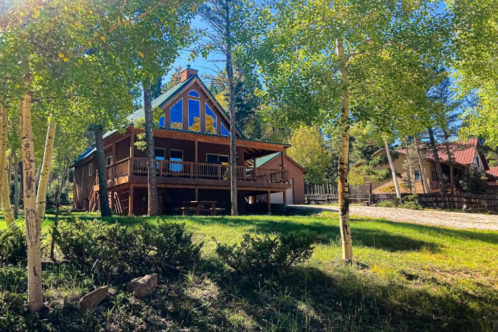 Bear Haven, Angel Fire (updated prices 2025)