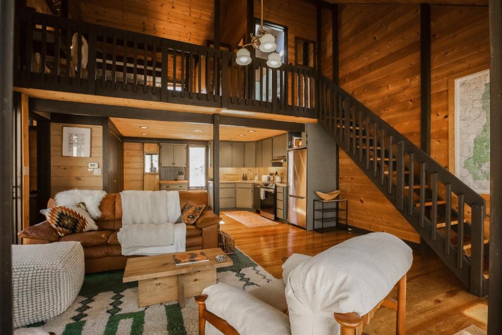 Cluster Cabin 5, Sunriver (updated prices 2026)