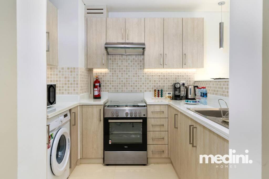 Infinity Sky Pool - Palm Jumeira - Seven Palm, Dubai (uppdaterade ...