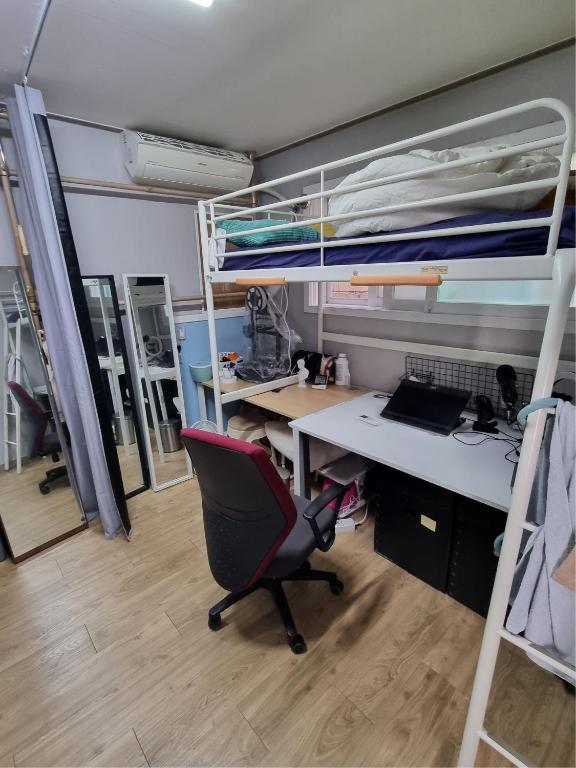 Sangsu hongdae one room fully concentrated on location and price, Сеул ...