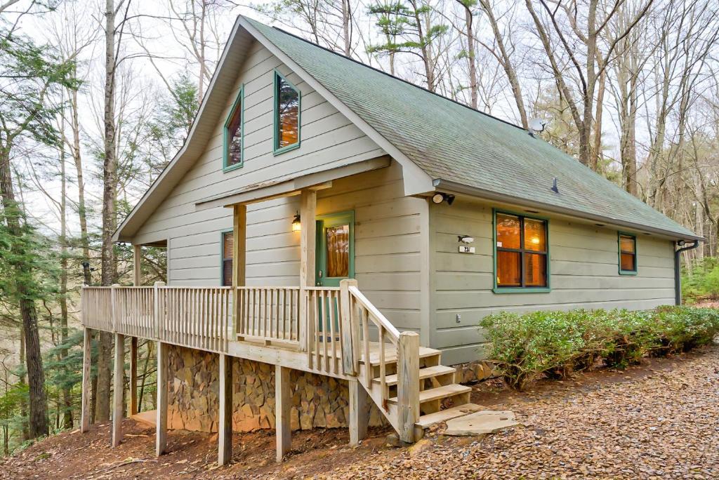 Squat and Gobble - Hot Tub Pool Table Privacy, Blue Ridge ...