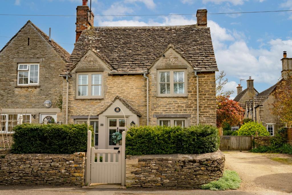Gable Cottage, Meysey Hampton (updated prices 2026)