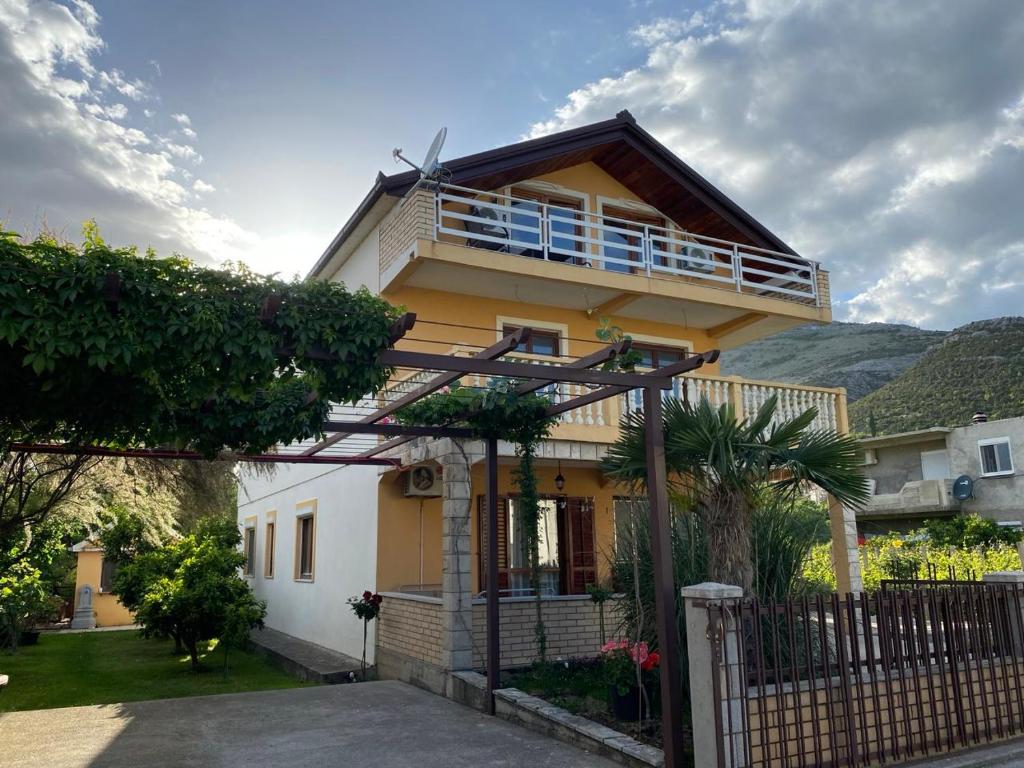 Apartmani Sara Trebinje, Zasad (precios actualizados 2025)