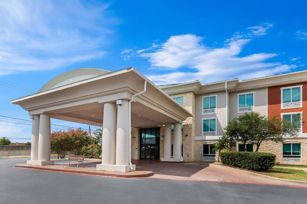 Holiday Inn Express & Suites Austin SW - Sunset Valley, and IHG Hotel ...
