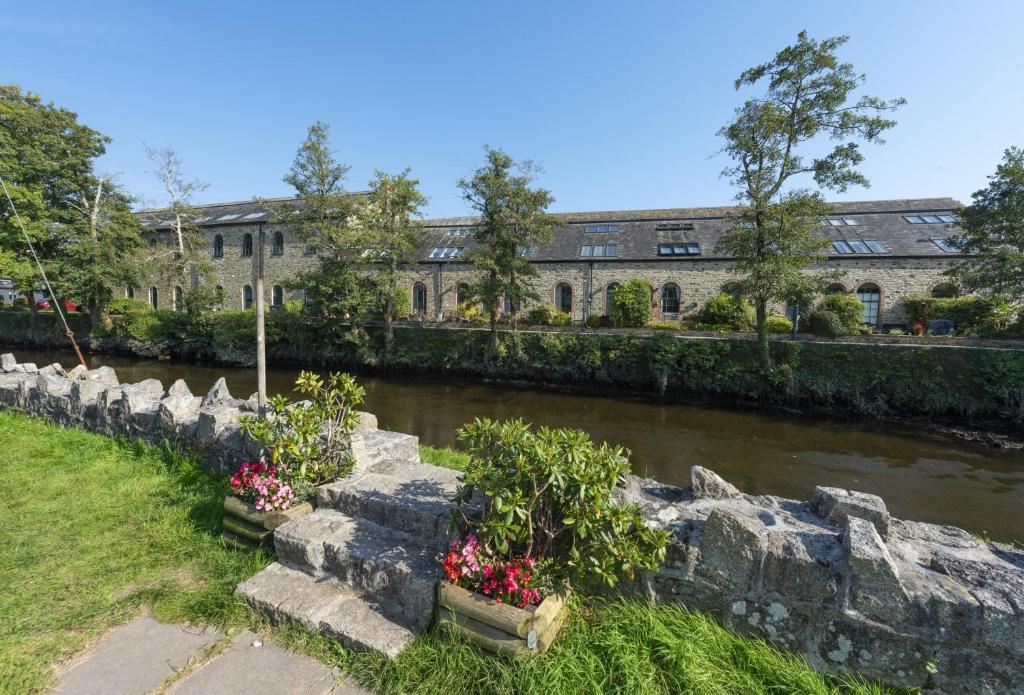 The Old Carriage Works, Lostwithiel (updated prices 2026)