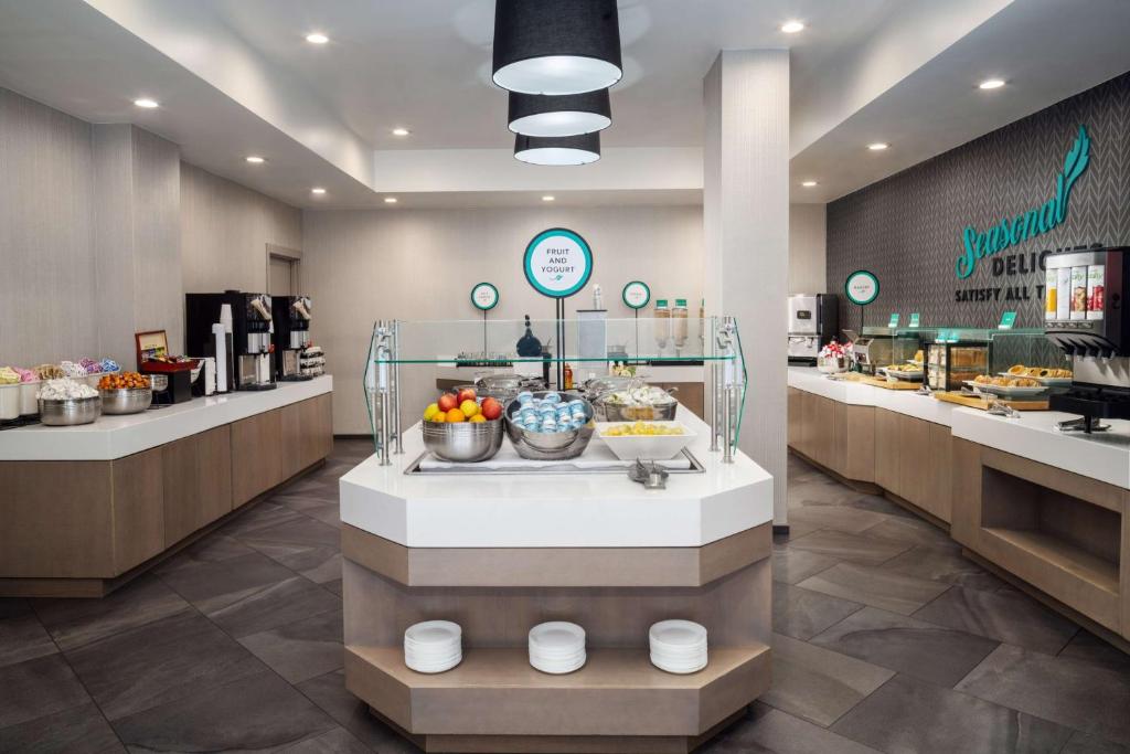 Embassy Suites by Hilton Atlanta Perimeter Center, Atlanta (updated ...