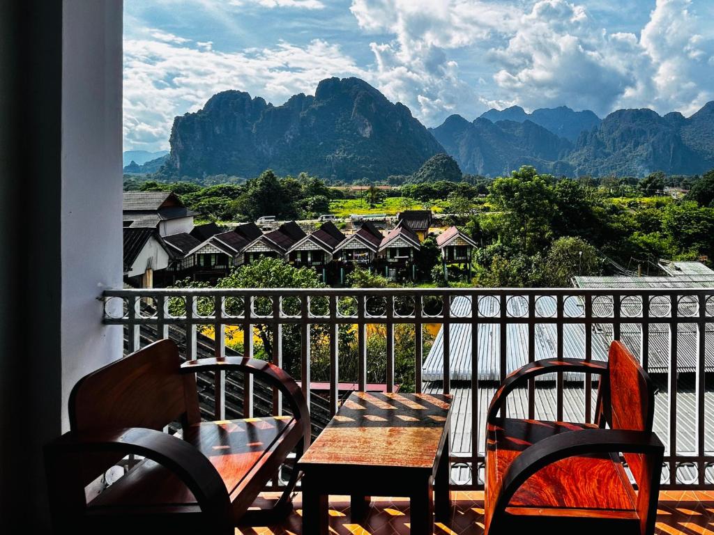 Domon Riverside Hotel, Vang Vieng (precios actualizados 2025)