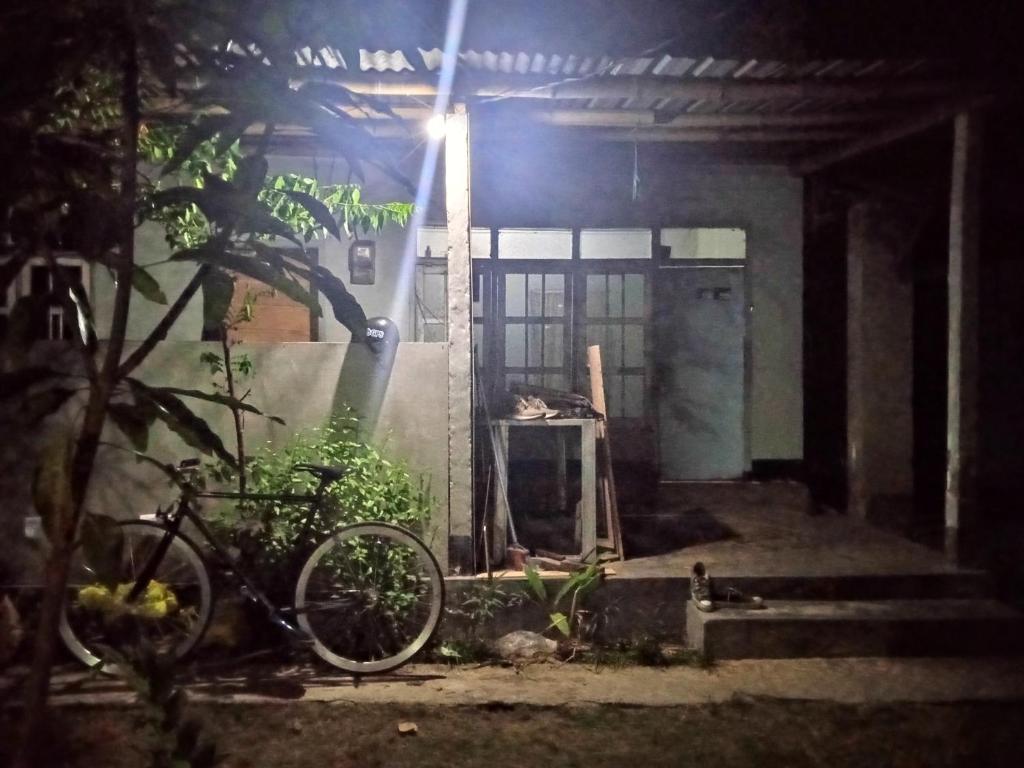 Blue Luck, Masbagik (updated prices 2026)