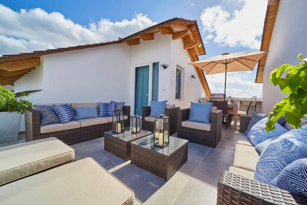 New loft duplex with rooftop deck, La Laguna (updated prices 2026)
