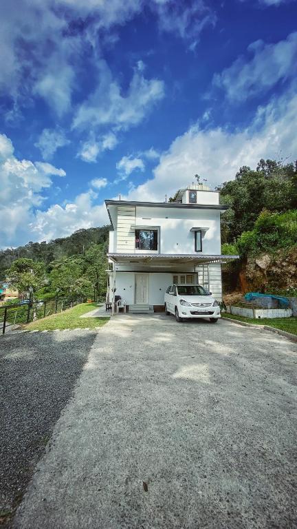 Lush Green-Homestay, Pooppara (updated prices 2026)