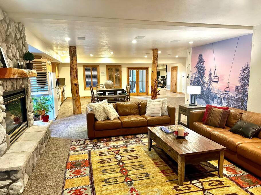 Private HotTub & Full Gym, Super Close to IHC, Murray (updated prices 2025)