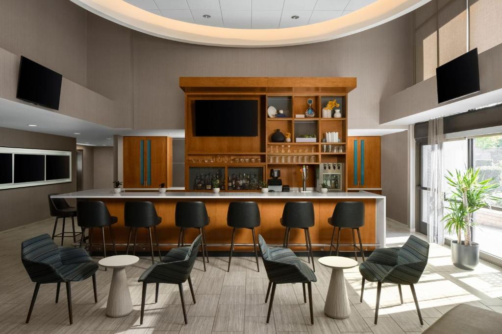 SpringHill Suites by Marriott Seattle Issaquah, Issaquah (updated ...