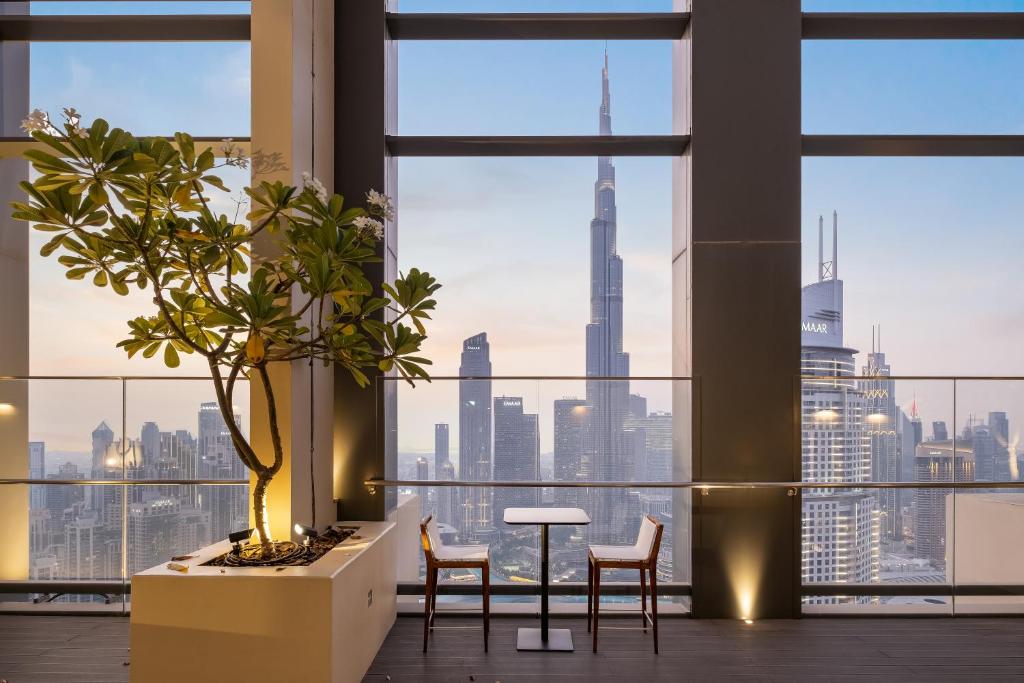 Cosmic Sky Suite High floor 1BR- Dubai Mall Access by Maxx Value Homes ...