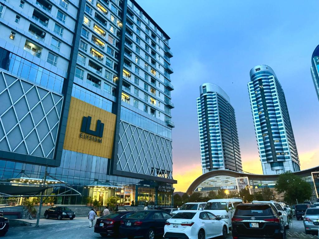 Elysium Presidential Apartments Facing Centaurus Mall Islamabad ...