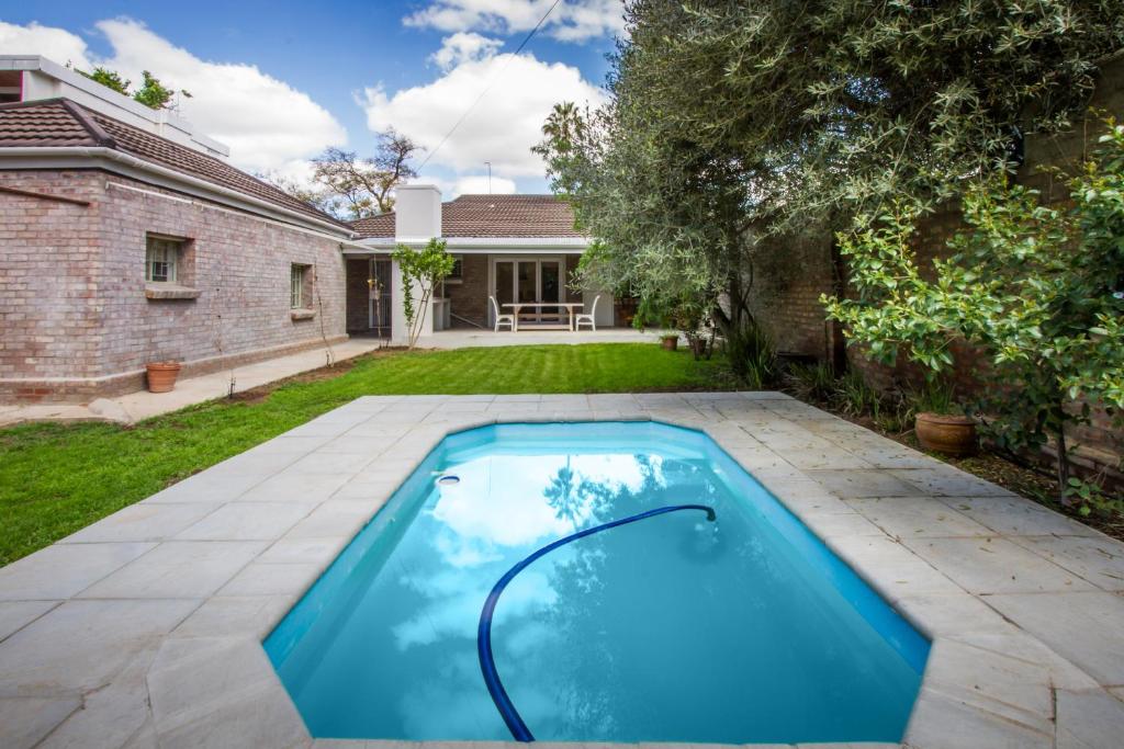 Mirari, Oudtshoorn (precios actualizados 2025)