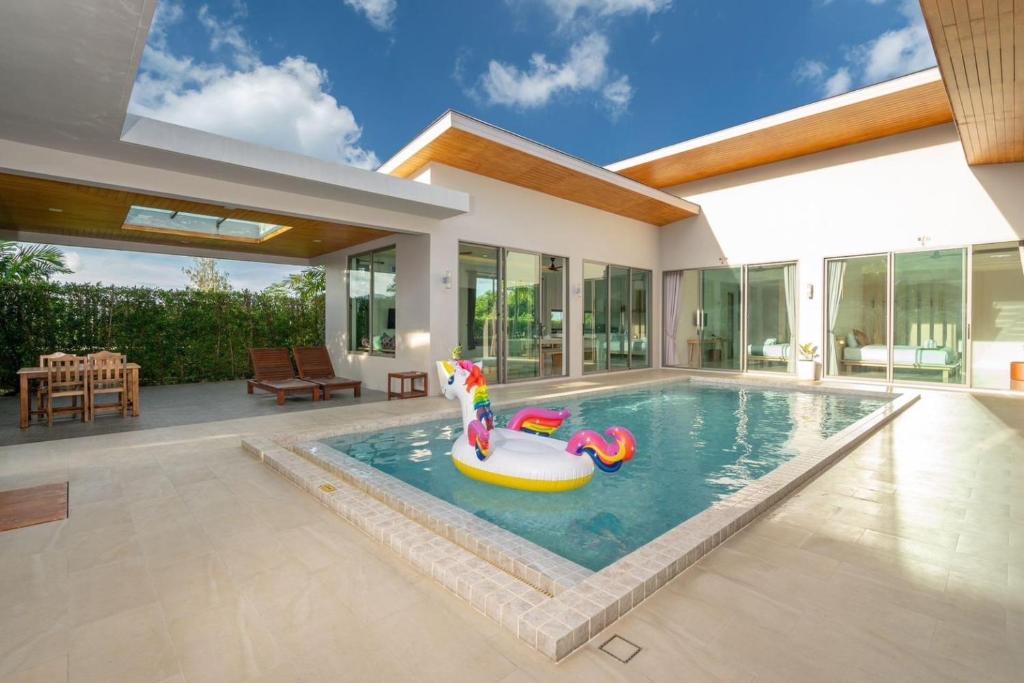 Andaman Seaview Luxury Pool Villa Phuket, Strand Kata (aktualisierte Preise für 2025)